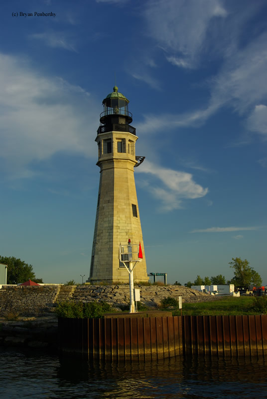 Buffalo Main Lighthouse Photos